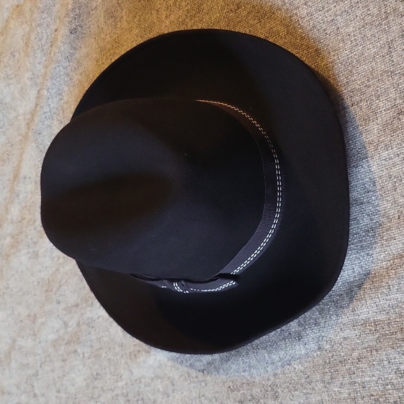 Amanda Smith | Accessories | Amanda Smith Wool Hat Made In Italy | Poshmark